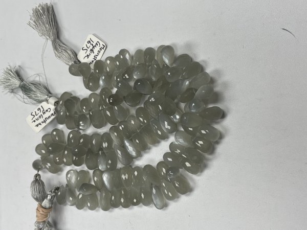 Moonstone Drop Faceted (Ceylone)